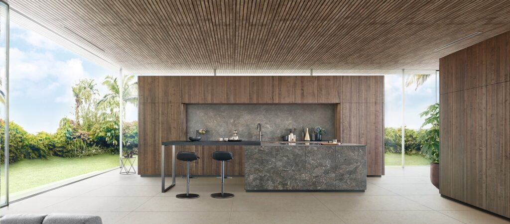 LEICHT - Chest Apply (Asia) Ltd. - innovative strength, individuality ...